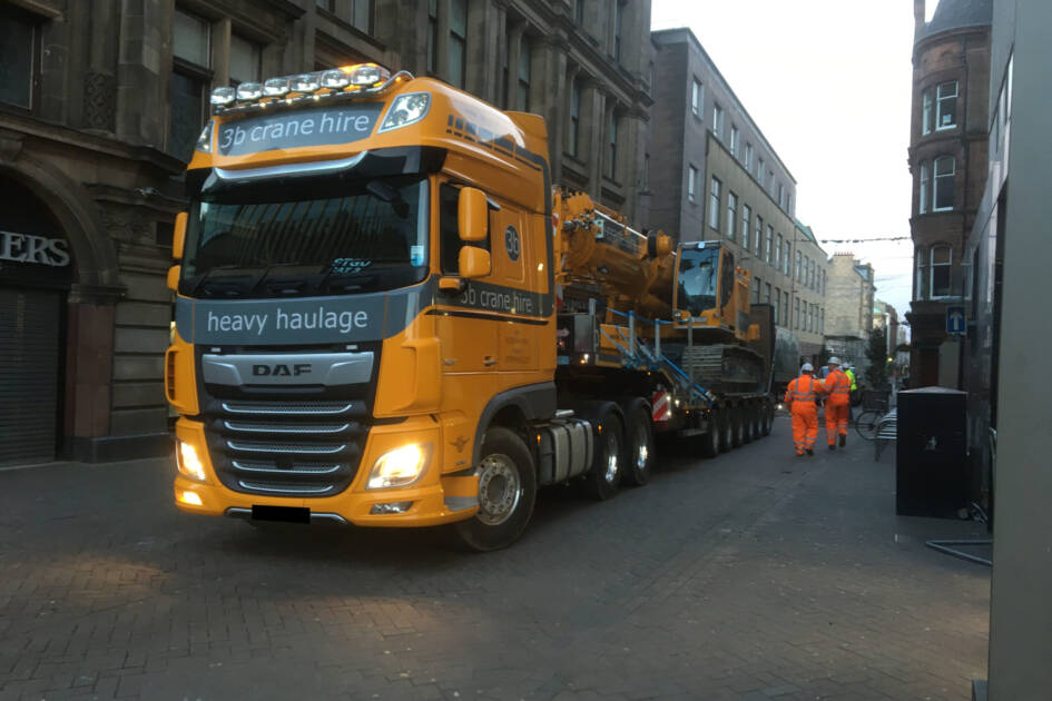 Transport : Heavy Haulage Articulated Vehicles : 3b Crane Hire